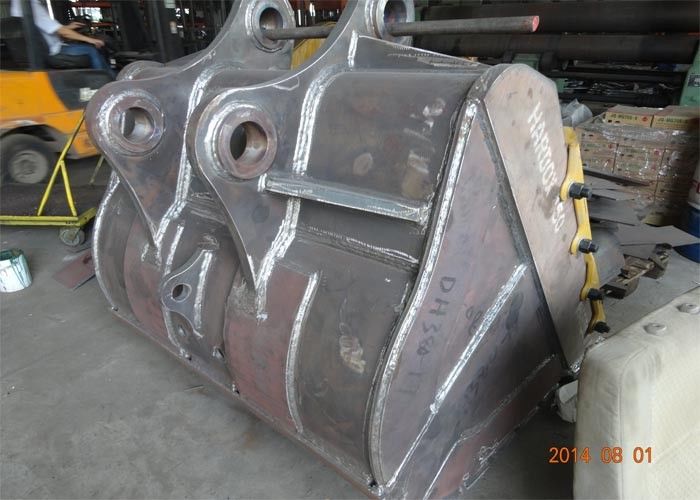 Professional DH380 Excavator Bucket Attachments Heavy Equipment Buckets